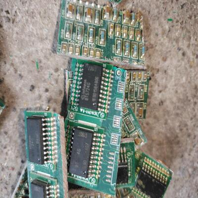 维修检查bts724g，全新割板38只。议价