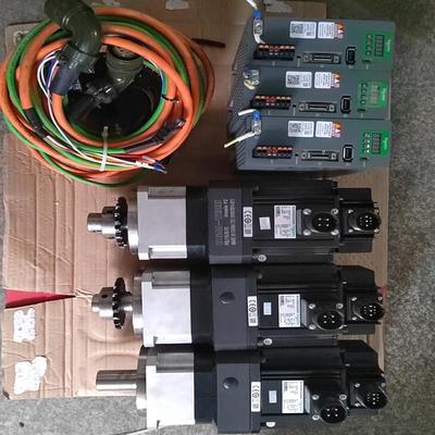 维修检查施耐德1.5KW伺服 LXM16DU15M2X+议价