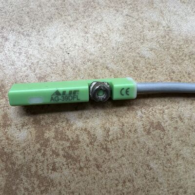 ALIF 爱里富槽型气缸传感器 磁性开关AG-39DFL 两