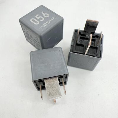 继电器+汽车继电器+12v+++v23134一J52一Ⅹ59