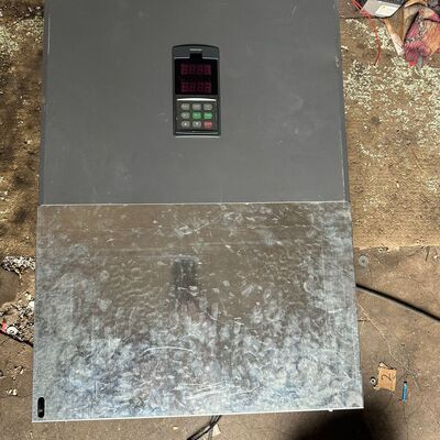 四方变频器C320K-4T090090kw重载实物拍