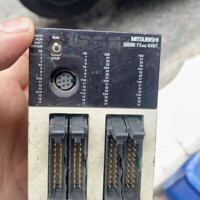 FX2NC-64MTPLC 实物如图 包好V3