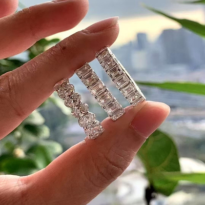 18K金满钻椭圆祖母绿异形排戒指