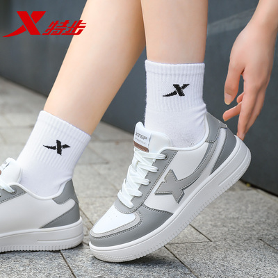 特步女鞋板鞋冬季空军一号休闲鞋官方旗舰正品网面透气运动鞋女款