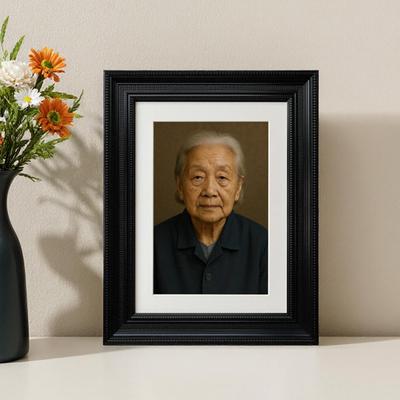 老人相框肖像照片纪念黑色