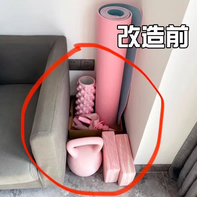 还在这样放?羽毛球拍瑜伽垫用品收纳神器多功能家用置物架脸盆架