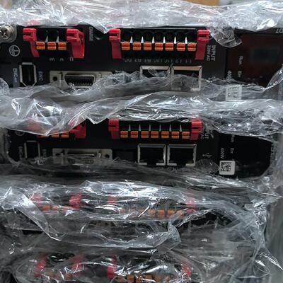 CSD7-04BN1 RS驱动器 工业自动化工控设备配件议价维修