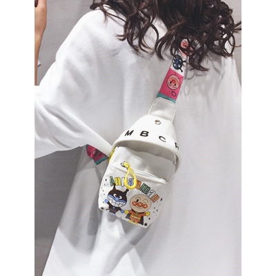 日本代购网红卡通帆布小包包女潮韩版森系儿童包单肩斜挎包胸前包