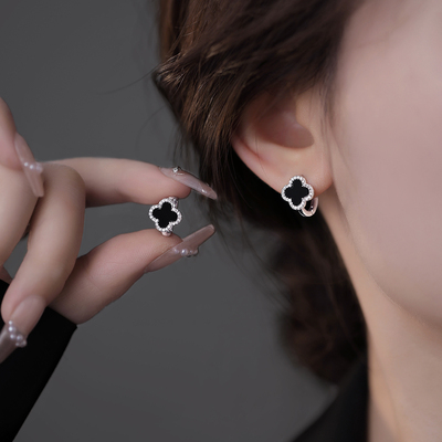 伊灿韩国黑色四叶草耳环女纯银