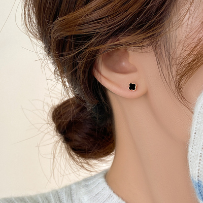 伊灿S999纯银玫瑰金四叶草耳钉