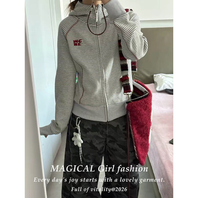 韩系穿搭复古条纹连帽卫衣外套女