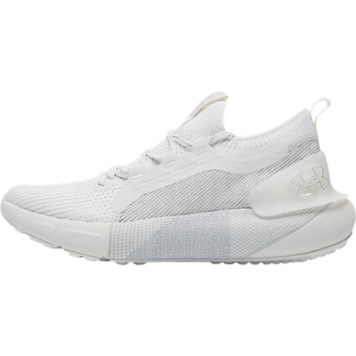 安德玛Turbulence3跑步鞋