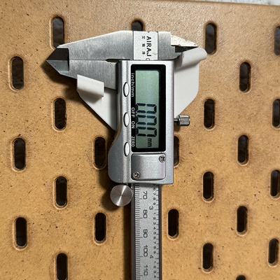 洞洞板配件 游标卡尺架3D打印件游标卡尺收纳支架