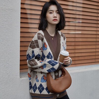 V-neck Ringed strawberry sweater coat cardigan woman