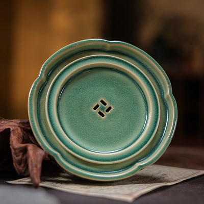 梵山堂松影琉璃素面海棠壶承