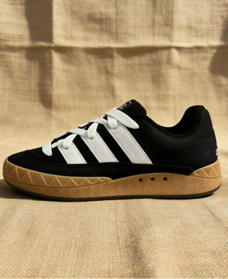 adidas ADIMATIC 皮革 潮流经典时尚简约鲨鱼面包鞋 低帮 KI8879