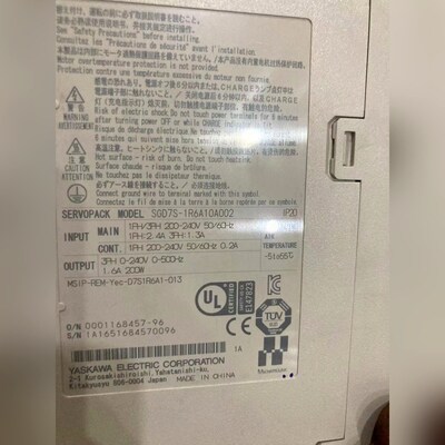 SGD7S-1R6A10A002安川七代200W现货质保三个 议价