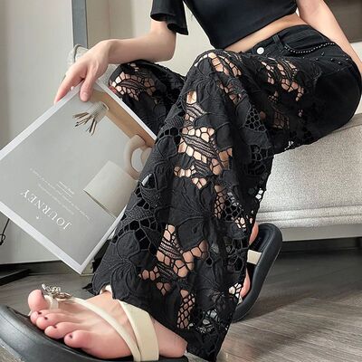 蕾丝镂空拼接直筒裤Lace cut-out patchwork straight-leg pants