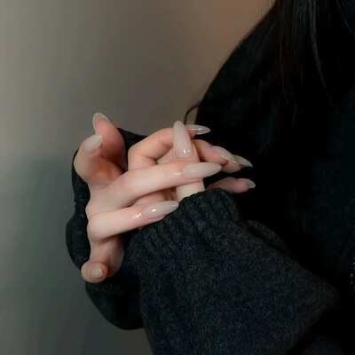 裸色乳白中长款显白百搭穿戴甲