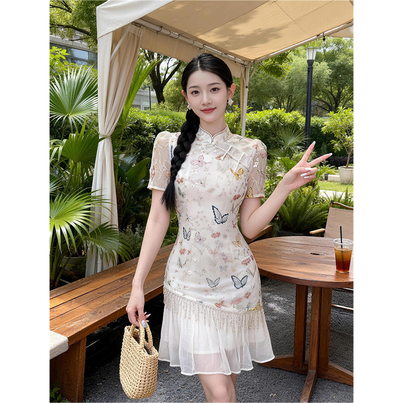 改良旗袍新中式裙子女2026年夏季新款设计感刺绣气质感显瘦连衣裙