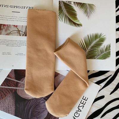 Thick and warm snow socks, extra-padded and designed for col