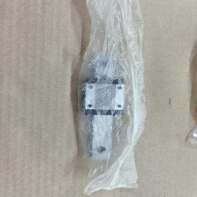 议价IKO滑块LWL20BCS正品实物拍摄有需可维修
