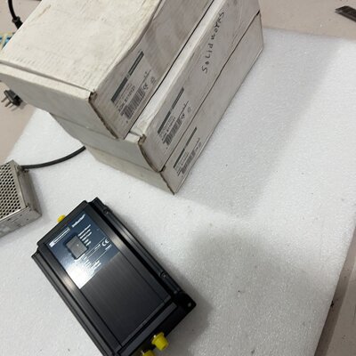 议价进口施耐德传感器 XGK-S110121，实物图片，数量4台