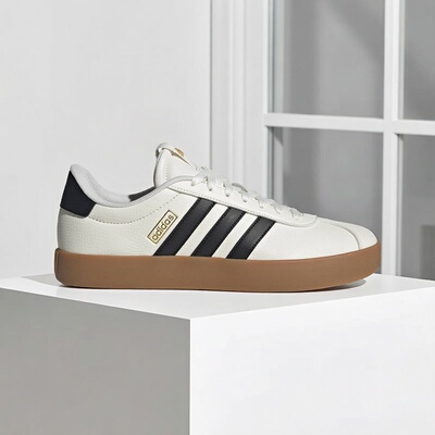 春季新款舒适百搭低帮防滑板鞋