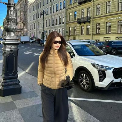 90白鸭绒短款羽绒服女