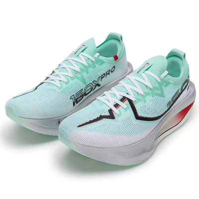 特步新款碳板竞速男士跑步鞋