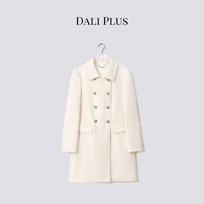 年底战袍永不过时白金大衣