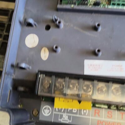 CHF100A-11KW变频器缺端盖-议价