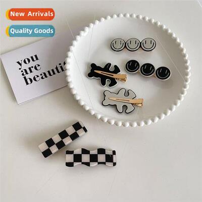 ins checkerboard checkerboard bear whout trace hair clips Ko