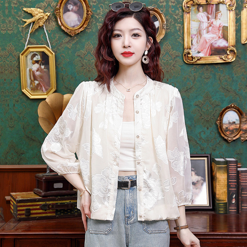 提花薄款长袖防晒外套女夏季2026新款时尚休闲轻薄防晒衣空调衫