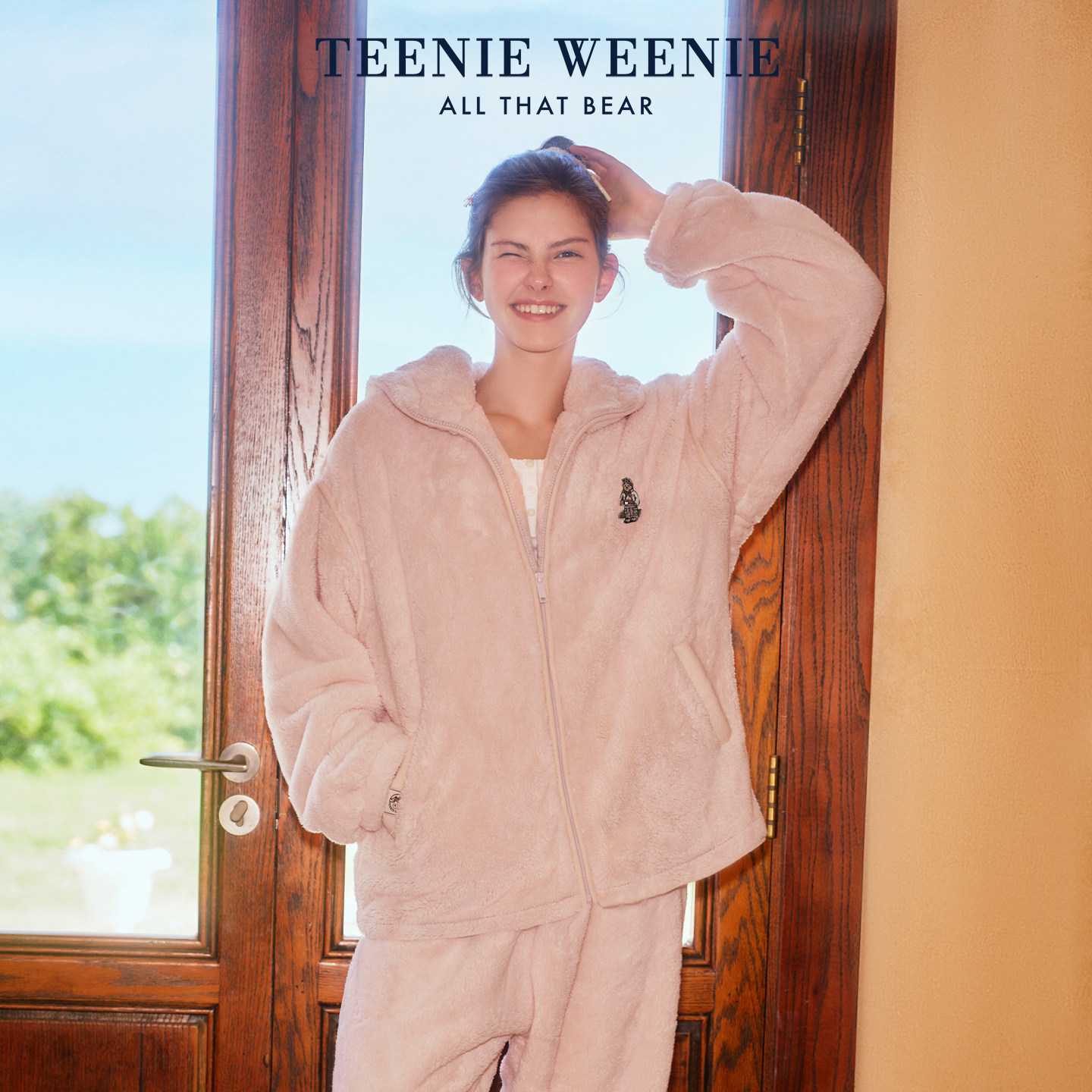 TeenieWeenie小熊睡衣女款秋冬季加厚连帽保暖男士刺绣家居服套装