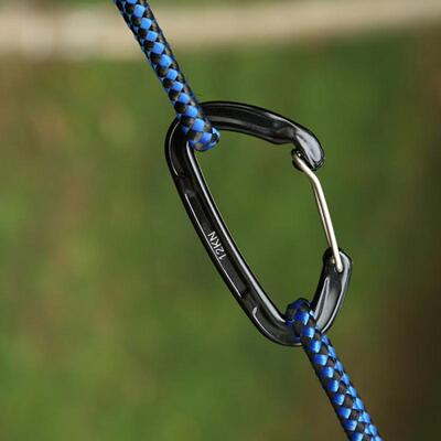 Professional Clip Hook Climbing Carabiner D Shape Mountainee