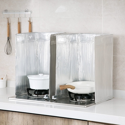 Aluminium insulation in the creative kitchen with gas stoves