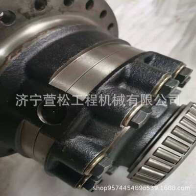 D375A-3推土机液压泵705-52-40100液压泵704-71-44060推土机配件