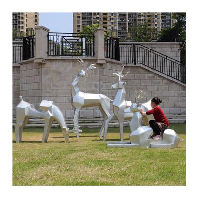 户外玻璃钢抽象几何梅花鹿雕塑公园林景观小区售楼部学校草坪摆件