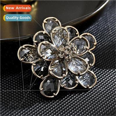 Austrian crystal flower brooch high-grade female corsage pin