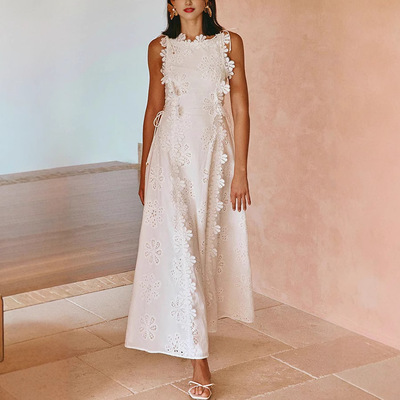 蕾丝刺绣度假修身连衣裙女