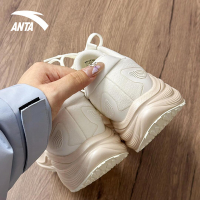 安踏徐风新款跑步鞋学生女款