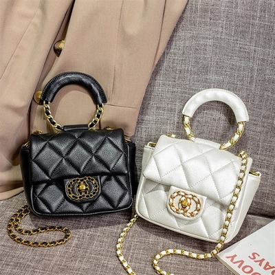 2020 Lady Korean Quality PU Leather Ring Portable Diamond D