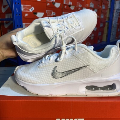 耐克NIKE 女子气垫缓震运动鞋 AIR MAX INTRLK LITE DV5695-100