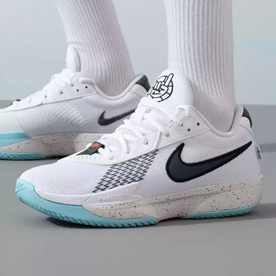 Nike耐克男子防滑球鞋