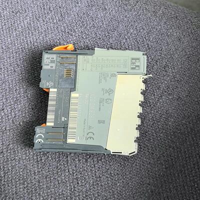 X20CM8281  轻微发黄。  看图有瑕疵