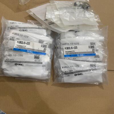 接头KQB2L10-02S 共 43个 645