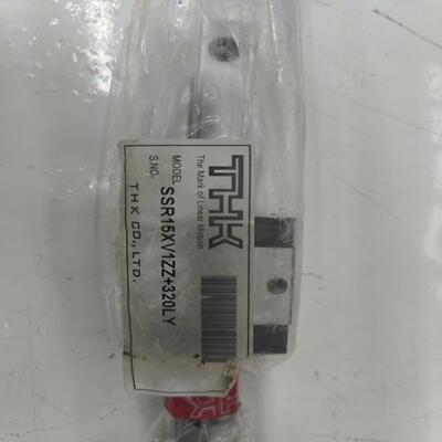 闲置全新未使用的THK导轨SSR15XV1ZZ320L