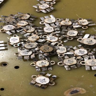 （设备配件）2SC2694 C2630 C2904拆机高频管