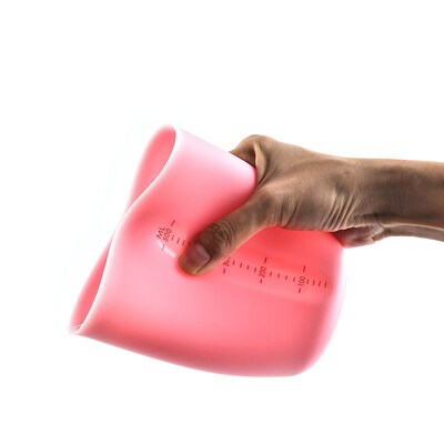 Silicone Measuring Cup With Graduated Chocolate Butter Water